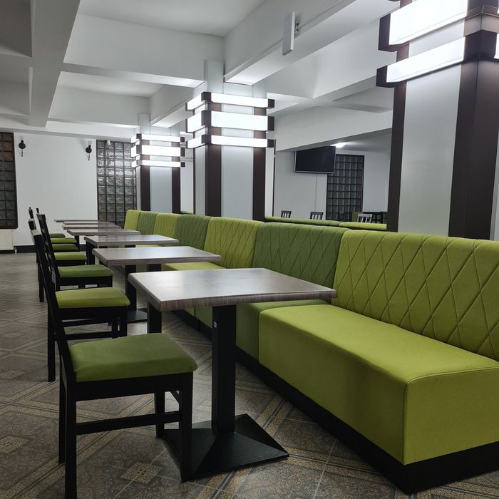 Canapele mese scaune restaurant cafenea bistro club Pizzerie bar ...