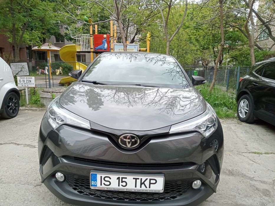 TOYOTA automatic model C-HR 2019 Iasi • OLX.ro