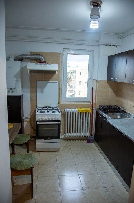 Apartament 2 camere podu ros Iasi • OLX.ro