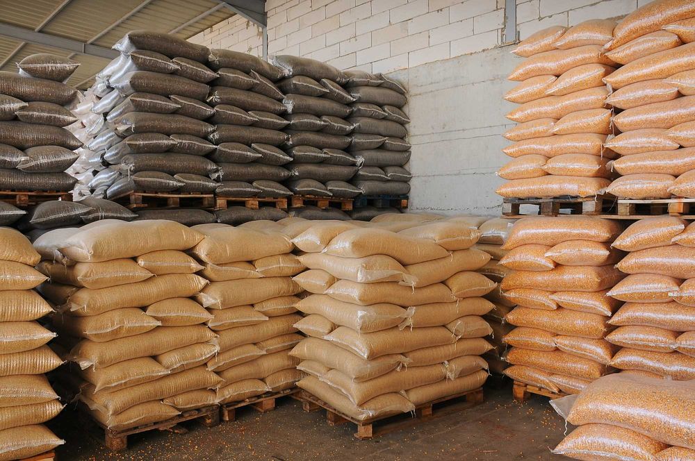 Cereale vrac/sac Porumb TarateGrau Floare Grau Orz Ovaz Mazare Amestec ...