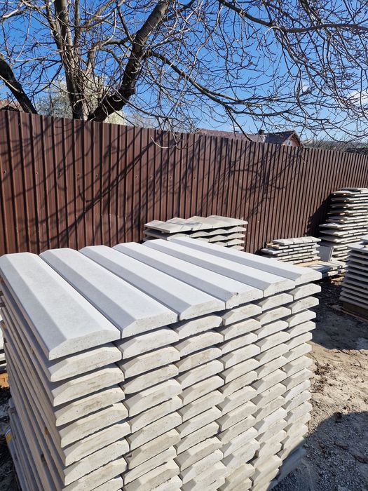 Capace de gard și palarii/coame/borduri Sigmir • OLX.ro