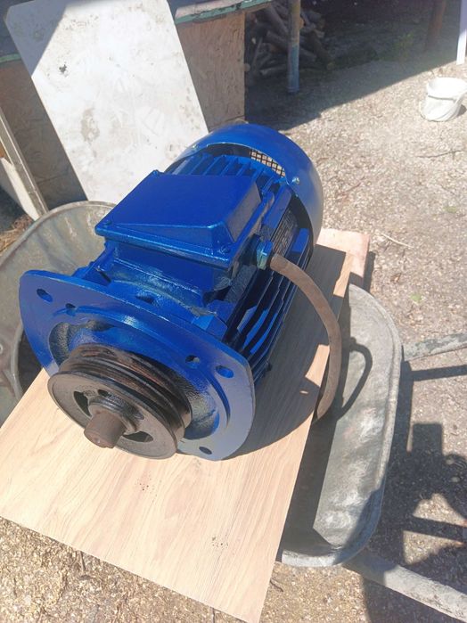Електромотор 11 kw гр. Севлиево • OLX.bg