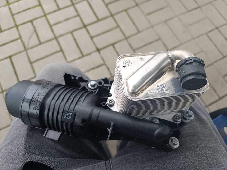 BMW Filtru de ulei original BMW 11428649177 Braila • OLX.ro