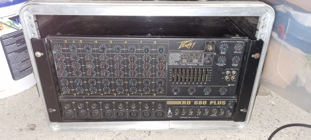 Statie cu mixer made in usa peavey in cutie originala Breazu • OLX.ro