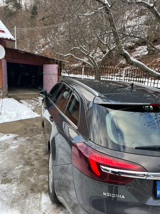 Opel Insignia Sports Tourer SW Aninoasa • OLX.ro