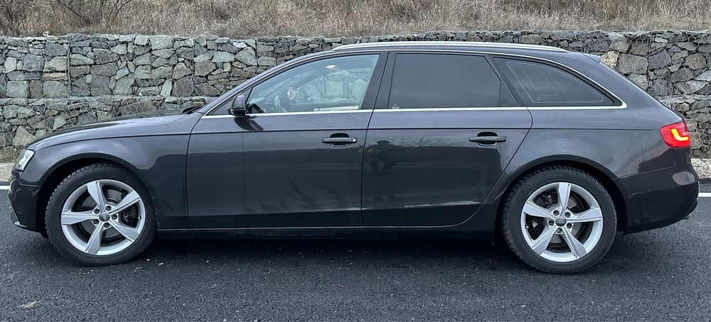 Audi a4 B8 quattro Iasi • OLX.ro