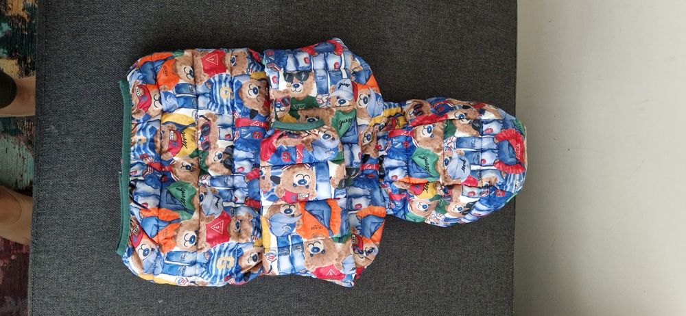 Преходно яке Guess гр. Русе Център • OLX.bg