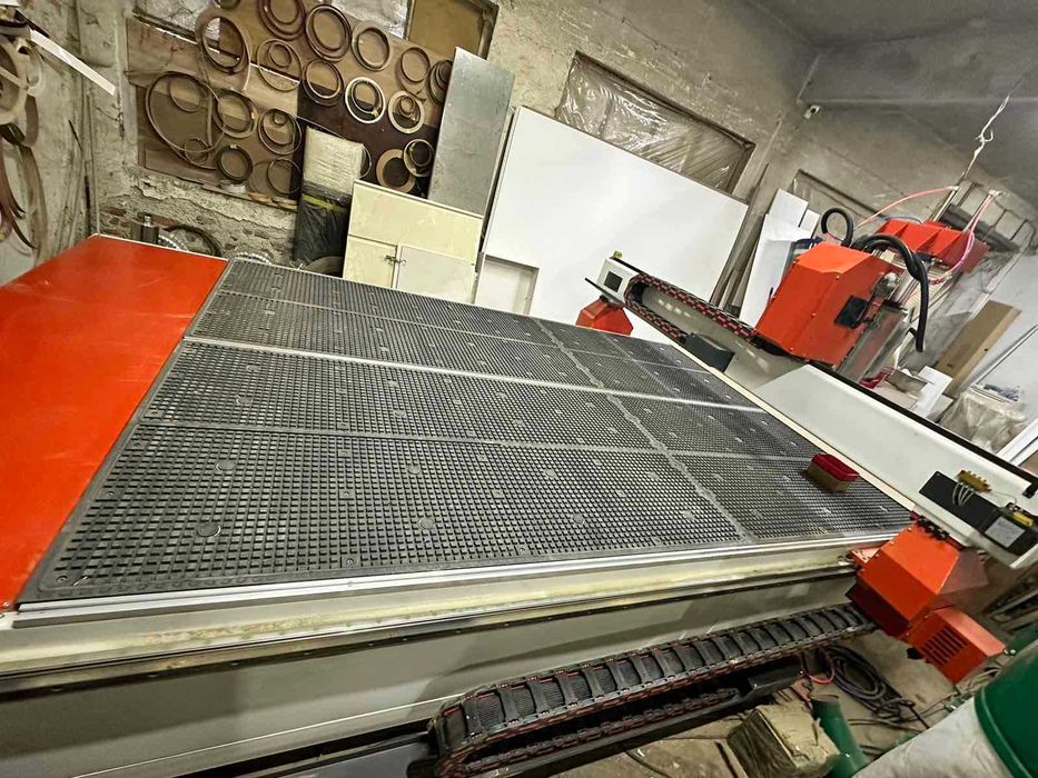 CNC Рутер em-2040-2S с 2 шпиндела и въздушни вакуум помпи гр. Пазарджик ...