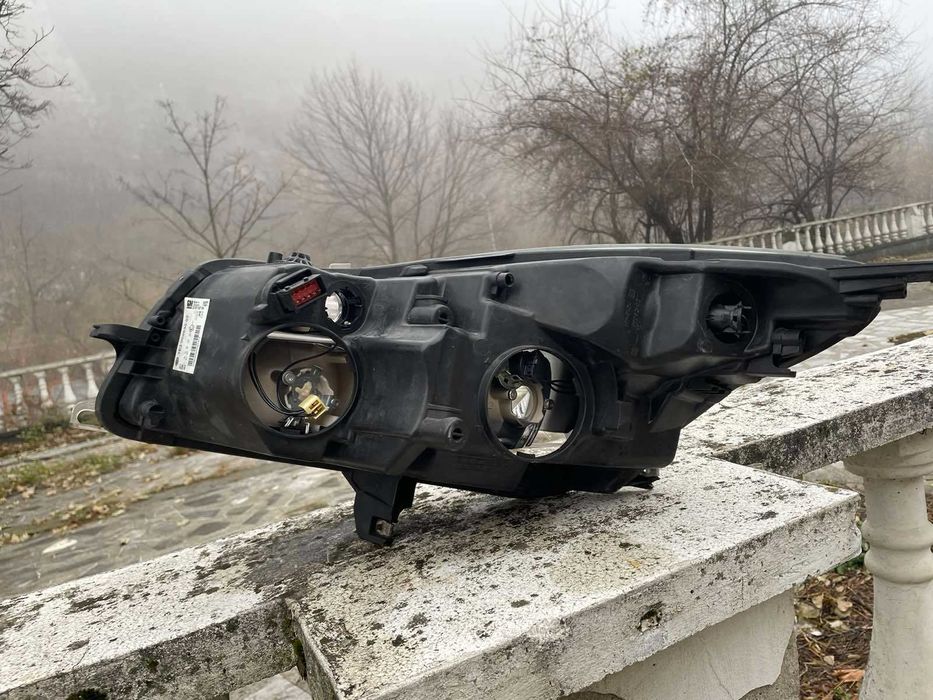 Фар Opel Insignia 2012 гр. Враца Център • OLX.bg