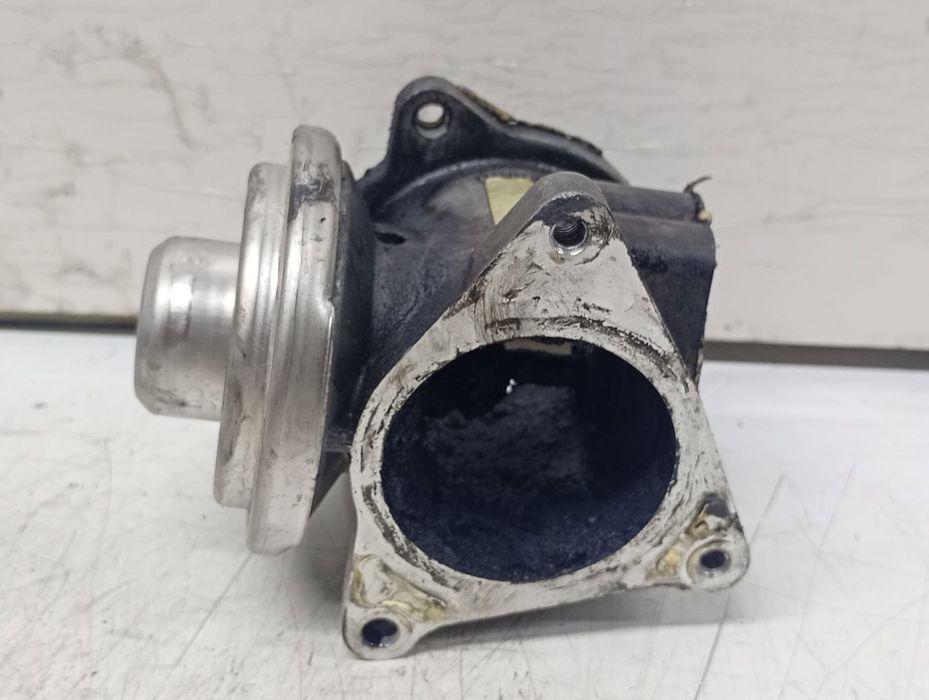 EGR 038129637D Volkswagen Golf 5 (2003 - 2009) 1.9 tdi BKC Roman • OLX.ro