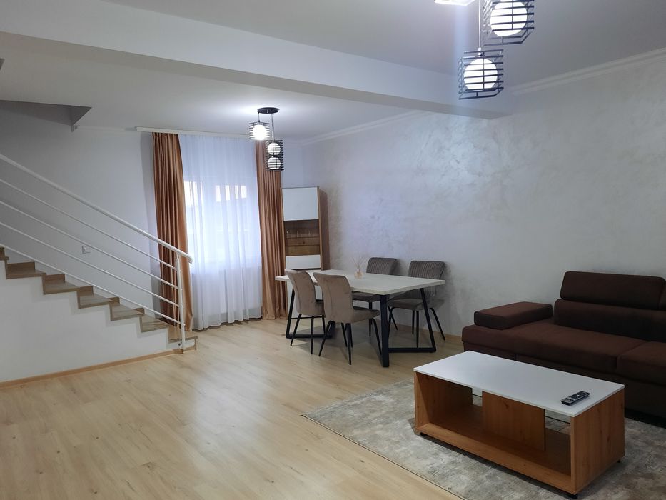 Vila moderna, Family Market Miroslava Iasi • OLX.ro