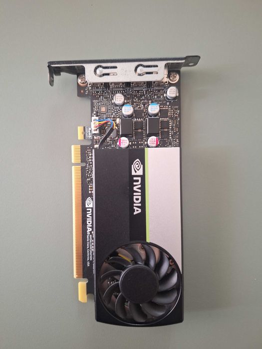NVIDIA Quadro T1000 4GB shield de Lenovo ThinkCentre ThinkStation Tiny ...