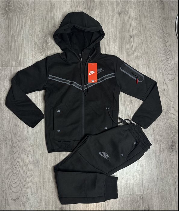 Trening nike tech copii Bucuresti Sectorul 5 • OLX.ro