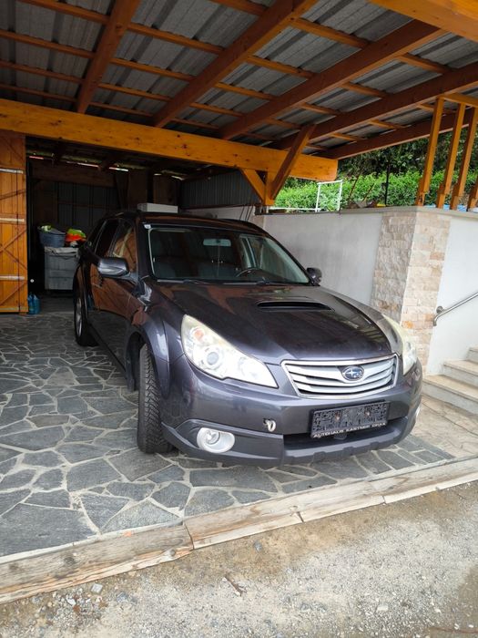 Vând Subaru outback cu motor defect Viile Apei • OLX.ro