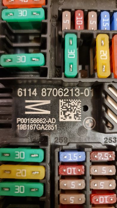 Cutie electrica bloc sigurante modul panou relee BMW x5 g05 x6 g06 x7 ...