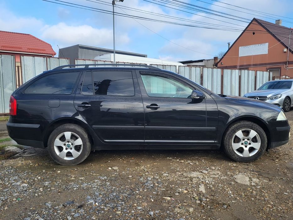 Skoda Octavia Anul 2008 1.9 tdi 105cp BXE Dublu climatronic Carlig Rem ...
