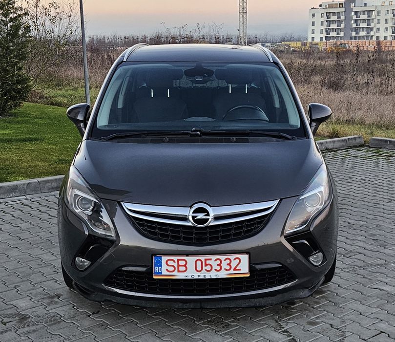 Vand sau schimb Opel Zafira 7 locuri 1.6 benzina 2014 Sibiu • OLX.ro