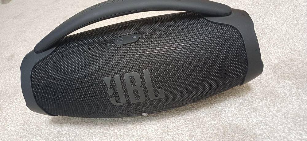 Boxa JBL în stare buna Arad • OLX.ro