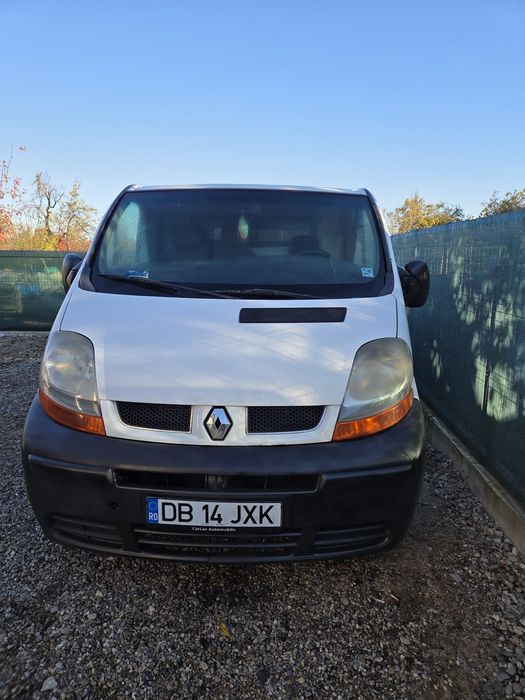 Renault Trafic 2003 ( ca vito transporter opel vivaro ) Targoviste • OLX.ro