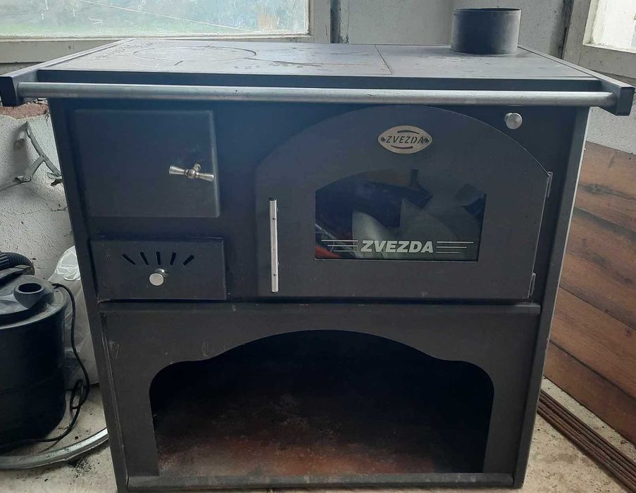 Готварска печка на дърва - Zvezda гр. София Зона Б-5 • OLX.bg