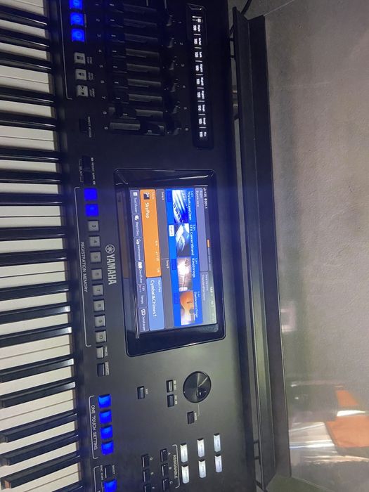 Orga Yamaha Genos Savinesti • OLX.ro