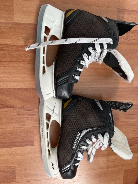 Patine BAUER SUPREME LightSpeed PRO 38,5 Bucuresti Sectorul 1 • OLX.ro