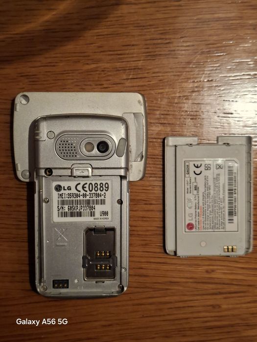 Telefon mobil vintage U900 ecran rotativ Roman • OLX.ro