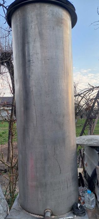 Rezervor (bazin)inox Pucioasa • OLX.ro