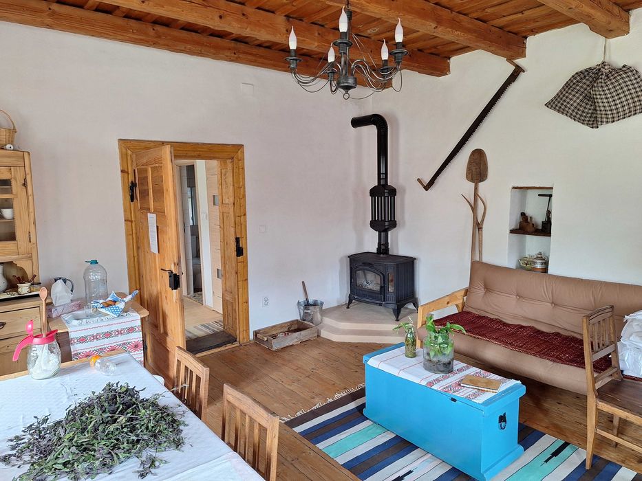 Casa Sasească Autentica, reconditionata 2022, utilata, 5 camere, 4 bai ...