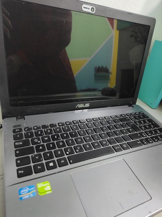 Laptop Asus F550c Intel i3 8GB RAM hdd 1tb placa video Nvidia 720M ...