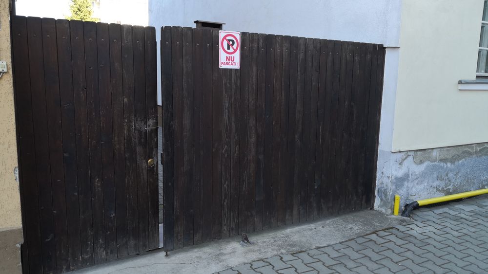 Poartă acces intrare Targu-Mures • OLX.ro