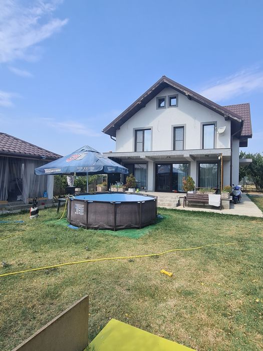 Casa langa Bucuresti (Frumusani) ( curte 1000 mp) Frumusani • OLX.ro