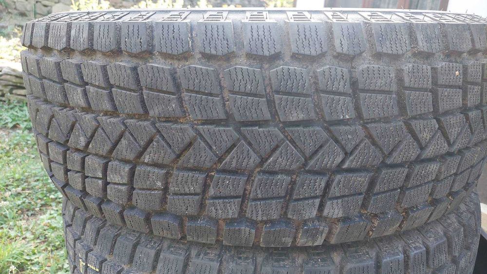 Нови зимни гуми MAXXIS PRESA SUV ICE - 265/65/17 гр. Варна Аспарухово ...