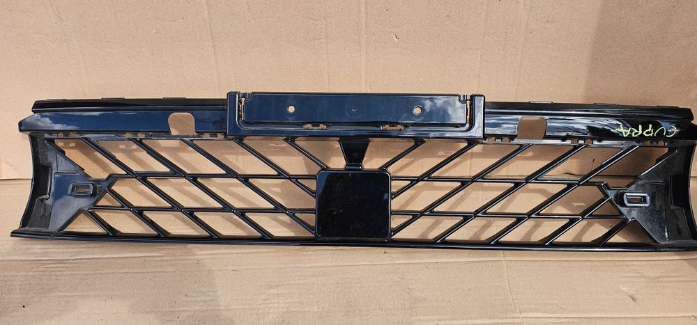 Grila centrala bara fata Seat Cupra Formentor 2021 / 2022 2023 Piatra Neamt • OLX.ro