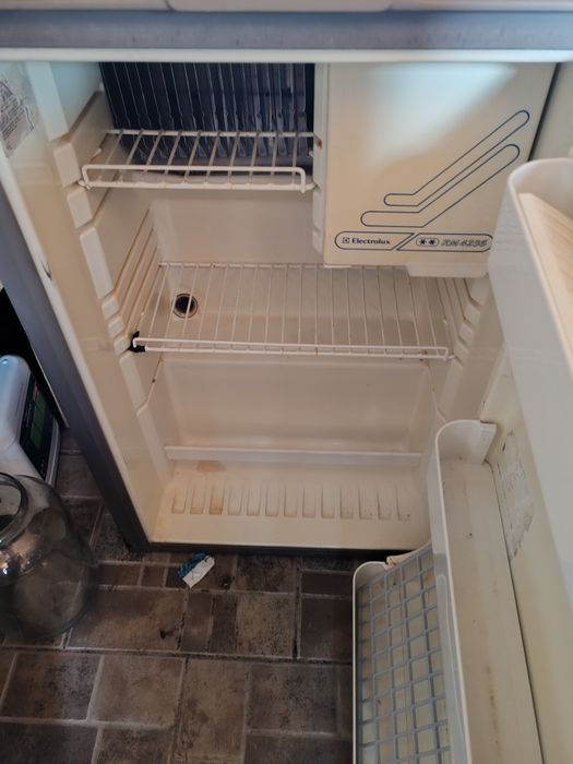 Vand următoarele piese pentru rulota Macin • OLX.ro