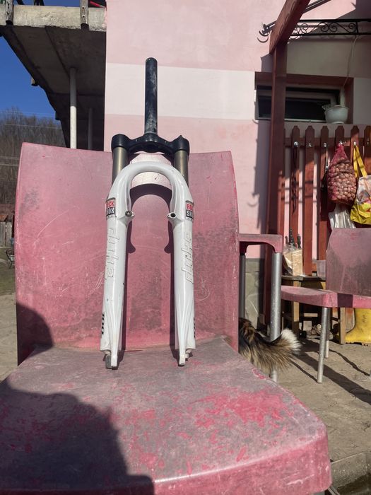 Furca RockShox Duke 100mm Ampoita • OLX.ro