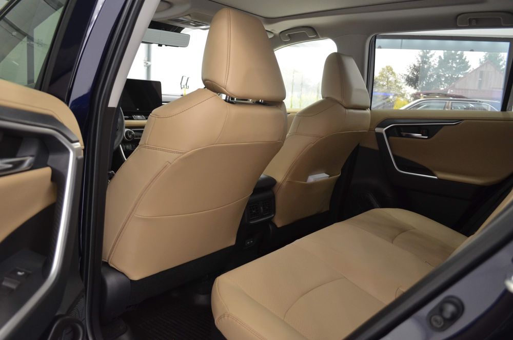 Toyota RAV 4 Luxury Premium Iasi • OLX.ro