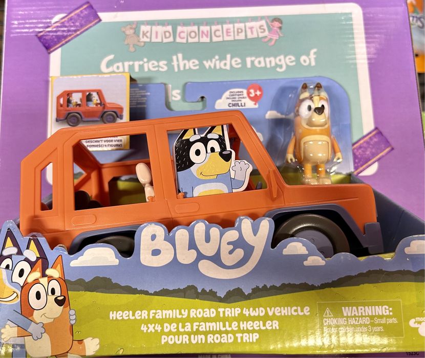 Set de joaca Bluey - Masina familiei, cu figurina inclusa Bucuresti ...