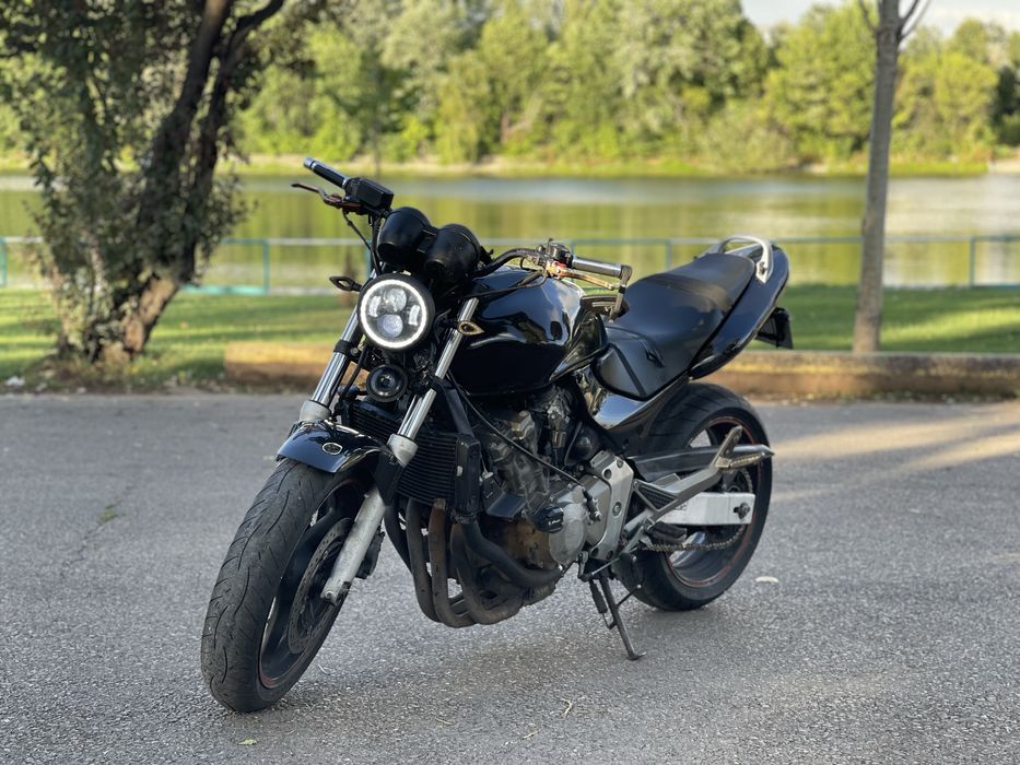 Honda hornet 600 LIMITAT A2 Bucuresti Sectorul 2 • OLX.ro