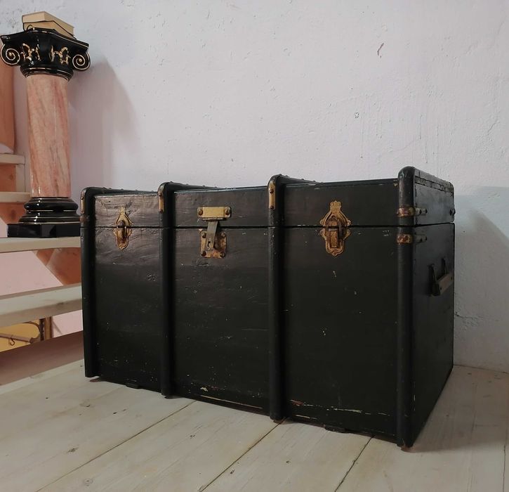 Cufar foarte vechi din lemn / Lada / Cutie Gradistea • OLX.ro