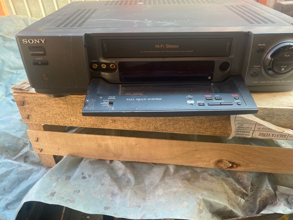 Sony SLV-X842 multi system Hi Fi Stereo VCR PAL NTSC MESECAM Bucuresti Sectorul 3 • OLX.ro