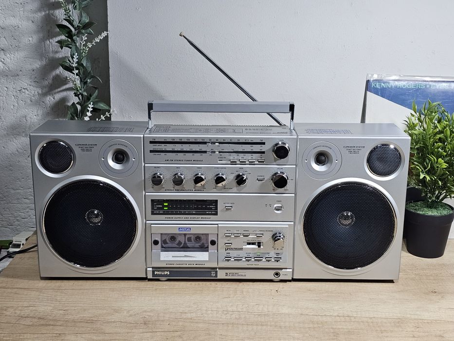Radio casetofon PHILIPS boombox vintage Suceava • OLX.ro