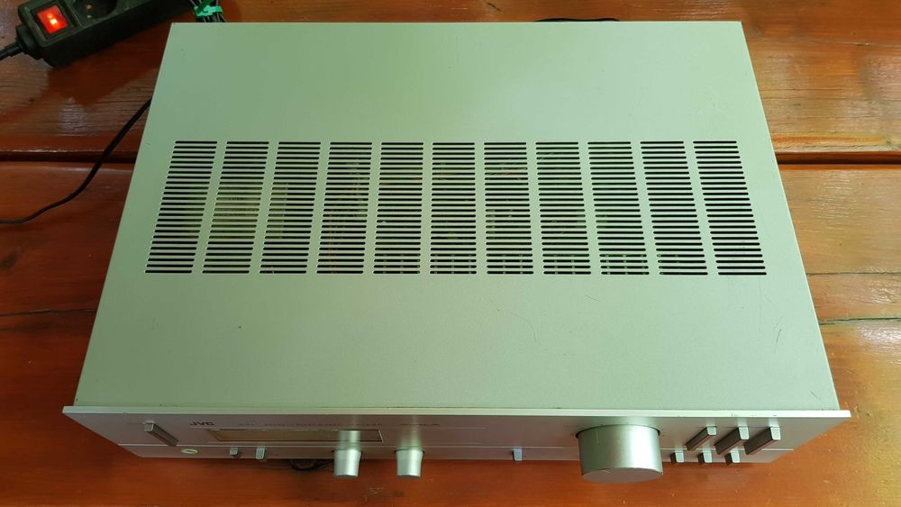 Amplificator vintage JVC A-X1 / 2 x 30W RMS in 8 Ohm JAPAN Drobeta ...