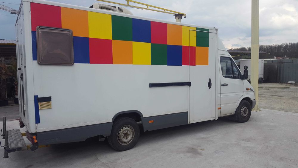 Mercedes Sprinter Cub Autorulota- Food Truck Buftea • OLX.ro