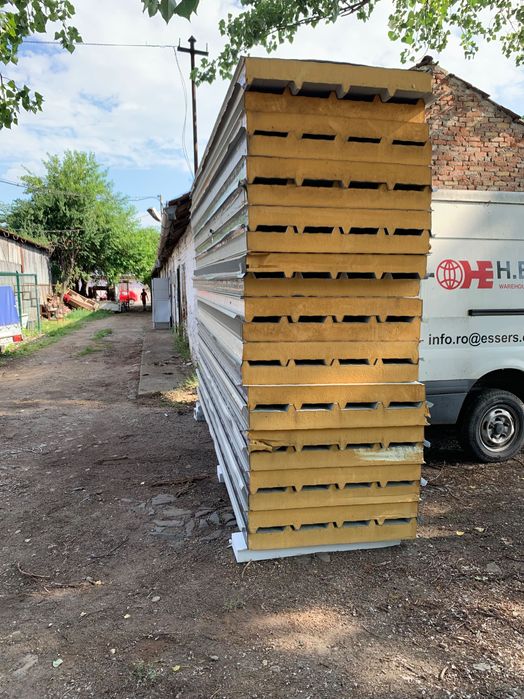 Panouri Sandwich Termoizolante Acoperis Perete Cal 1 / Cal 2 Timisoara Caransebes • OLX.ro