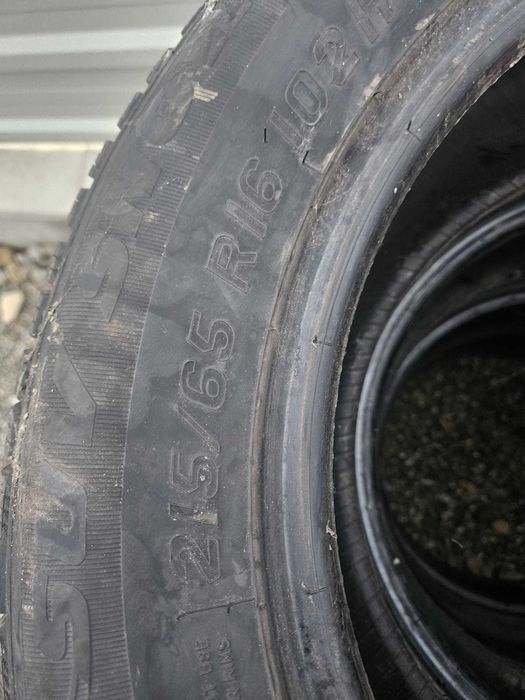 Vand anvelope dacia duster si anvelope atv Moinesti • OLX.ro