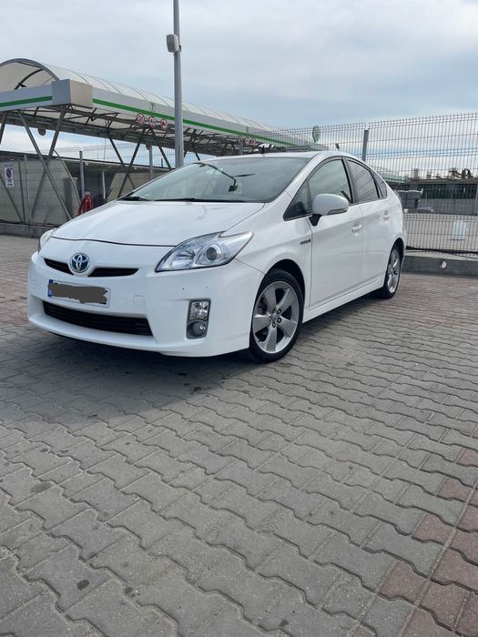 Toyota prius 2010 benzina Craiova • OLX.ro