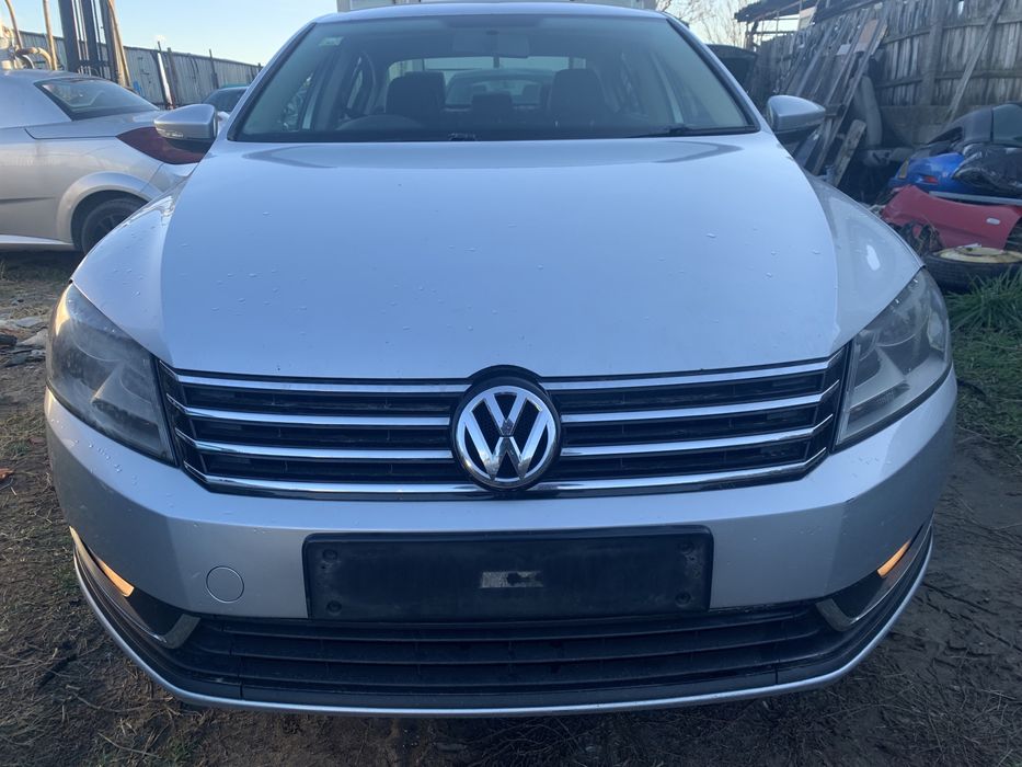 Dezmembrări Dezmembrez Piese Volkswagen VW Passat B7 Motor 1.6 TDI ...