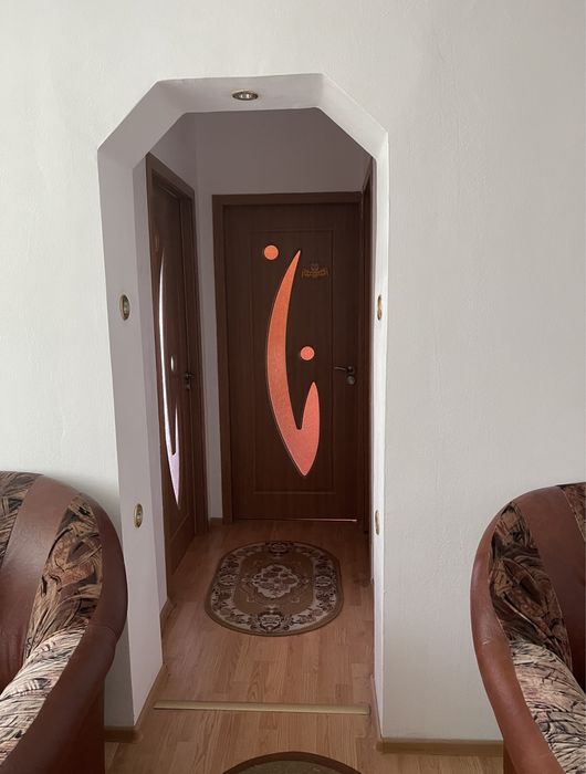 Vand apartament 3 camere Alexandria • OLX.ro