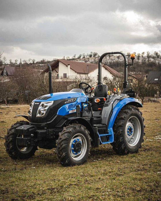 Pret PROMOTIONAL Tractor Solis 50 CP fara Cabina Baleni • OLX.ro